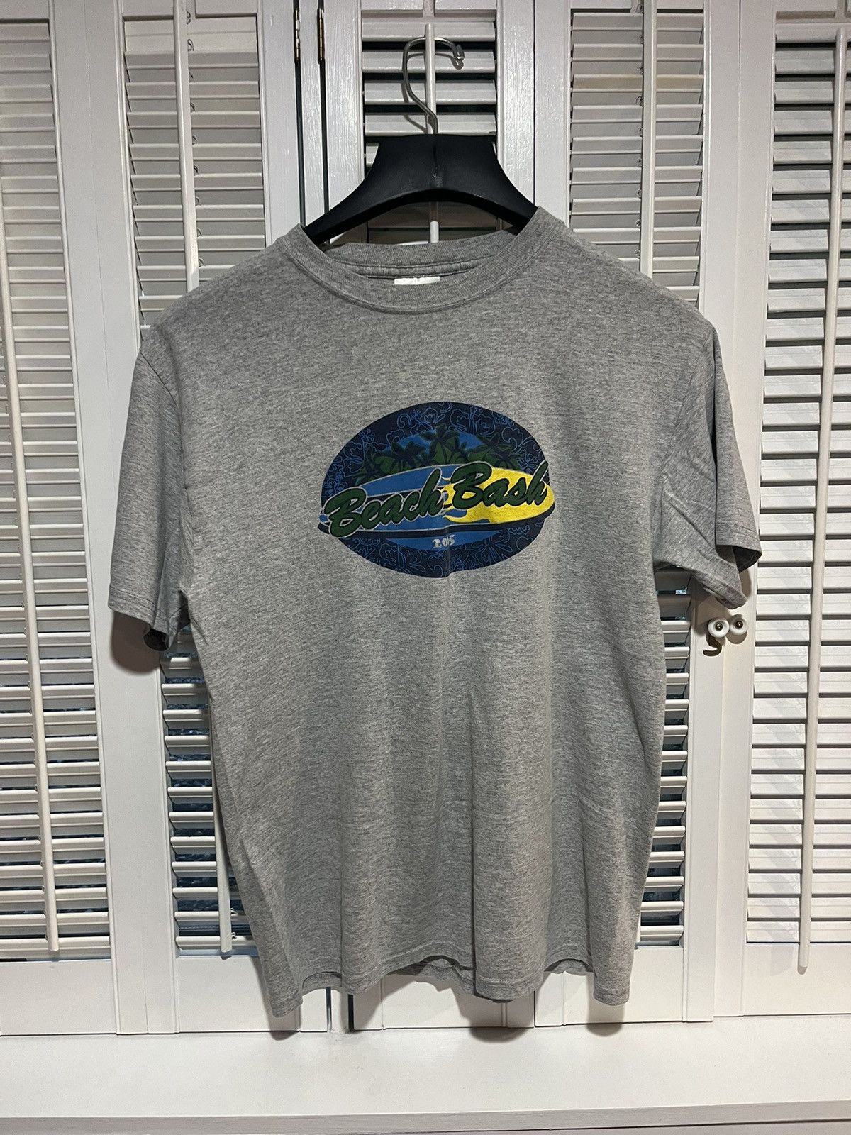 Streetwear × Vintage “Beach Bash” 2005 Y2K T Shirt | Grailed