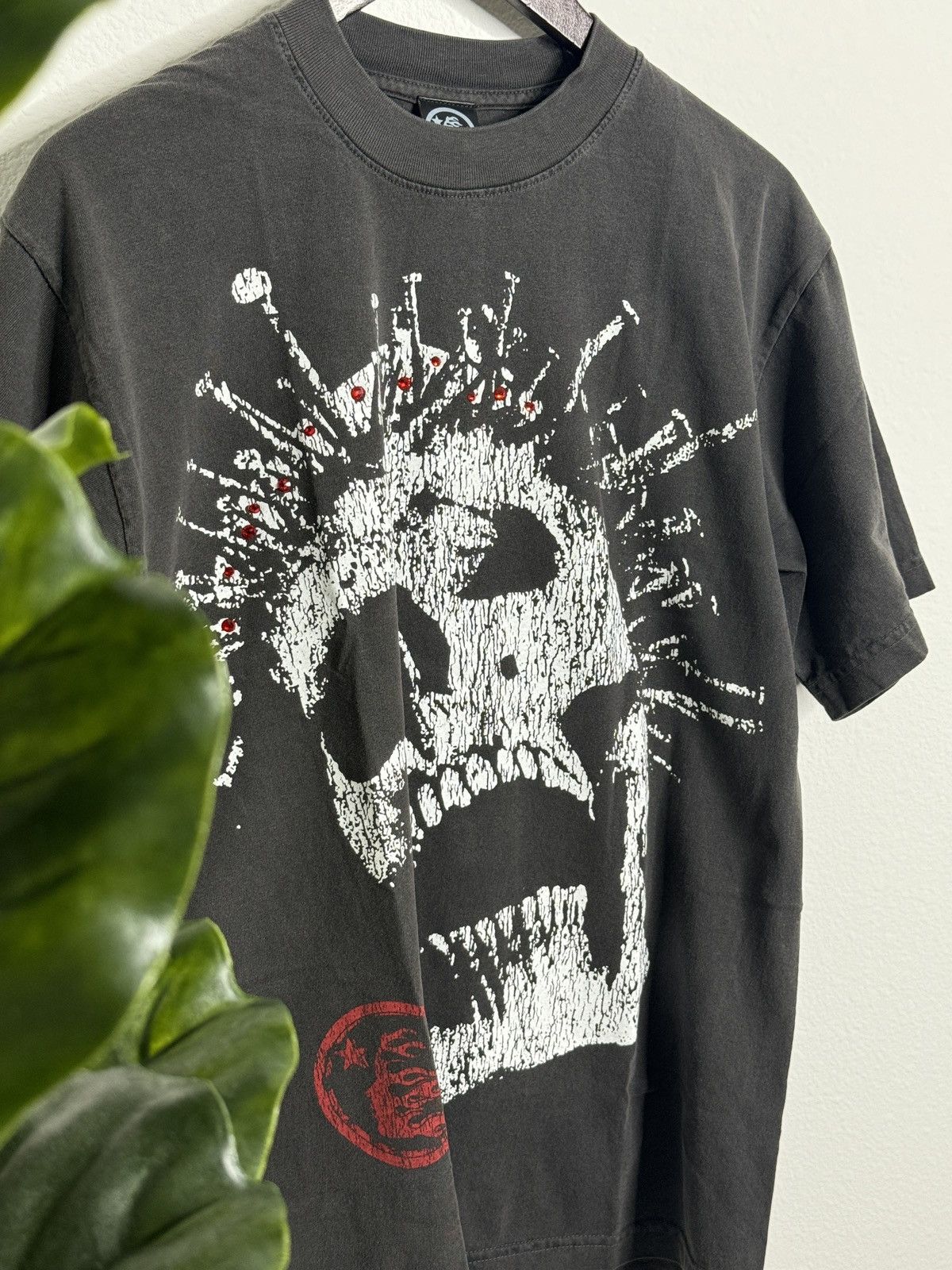 HELLSTAR Hellstar Studios Crowned Skull Jewel Tee Vintage Black | Grailed