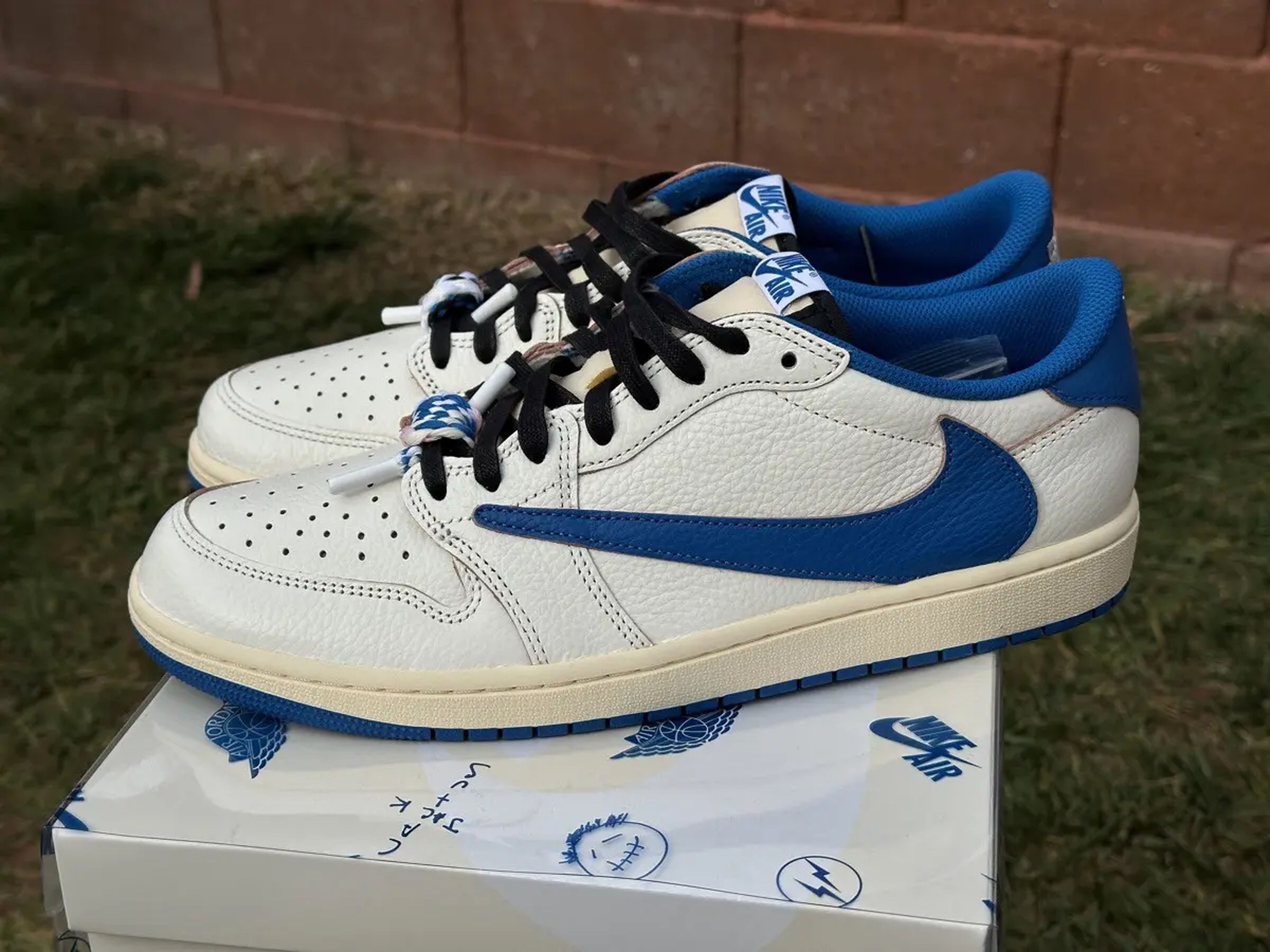 Fragment Design × Nike × Travis Scott Fragment Design x Travis Scott x ...