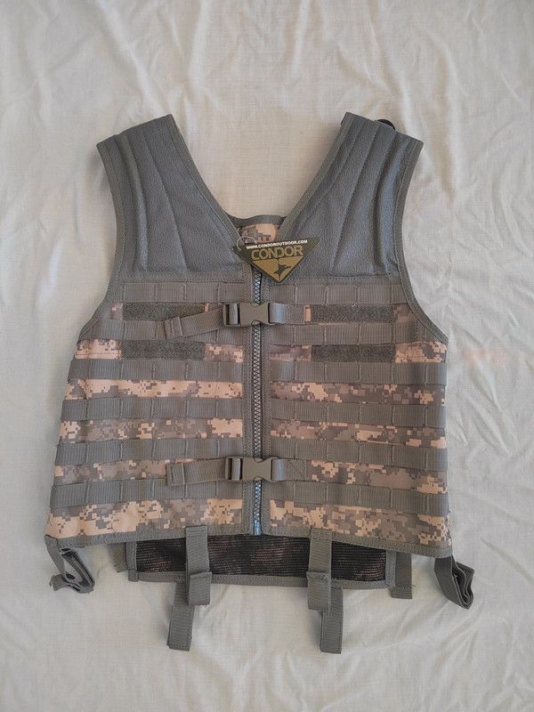 Military *NEW* UCP (ACU) USMC style Tactical Vest | Grailed