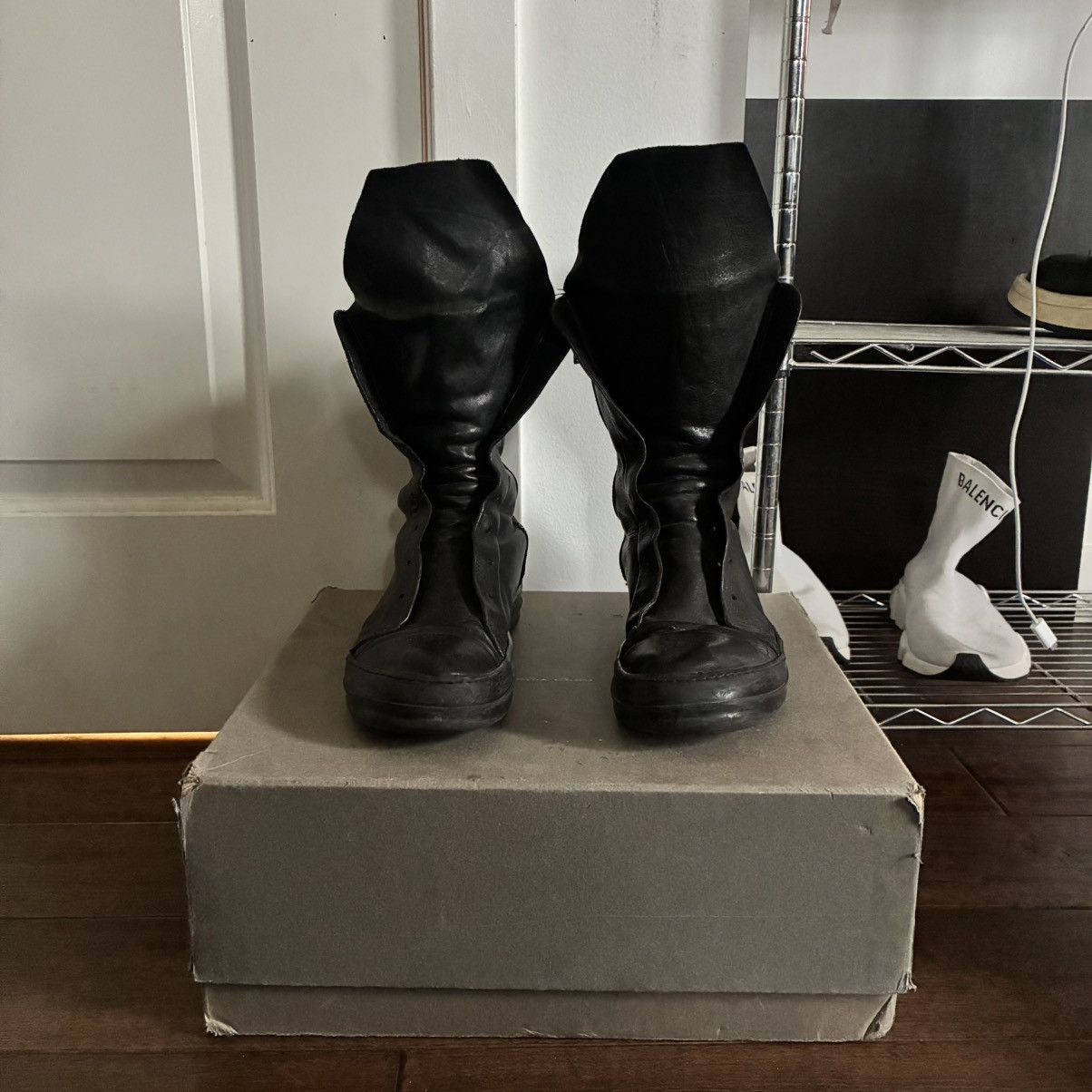 Rick Owens Rick Owens AW12 ‘mountain’ Black Laceless Ramones | Grailed