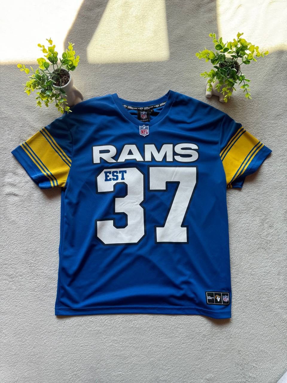 NFL × Streetwear × Vintage 👻NFL VINTAGE RAMS STREETWEAR T-SHIRT👻 | Grailed