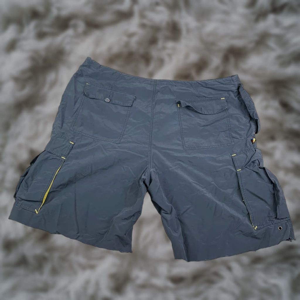 Vintage VINTAGE Caffeine Y2K Baggy Cargo Shorts Large Skater Military ...