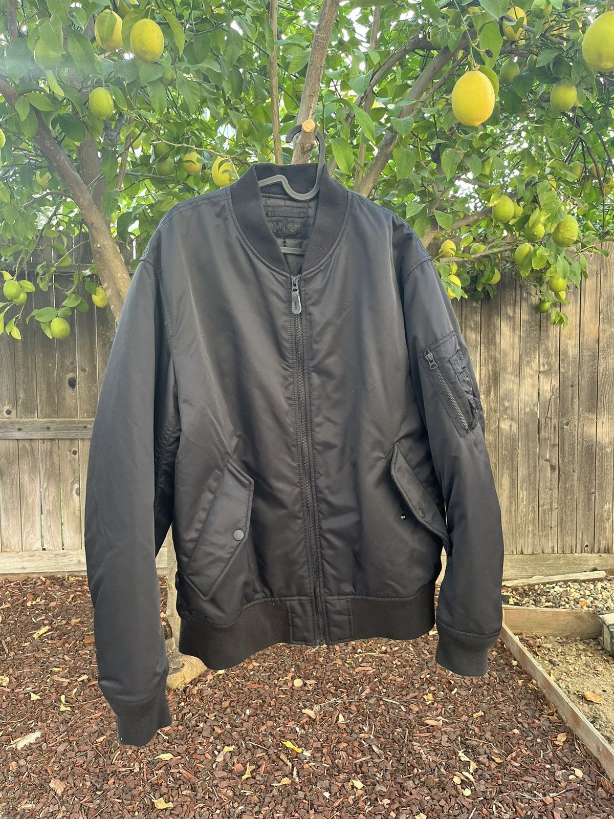 Uniqlo MA-1 Blouson (2022 Edition) UNIQLO | Grailed