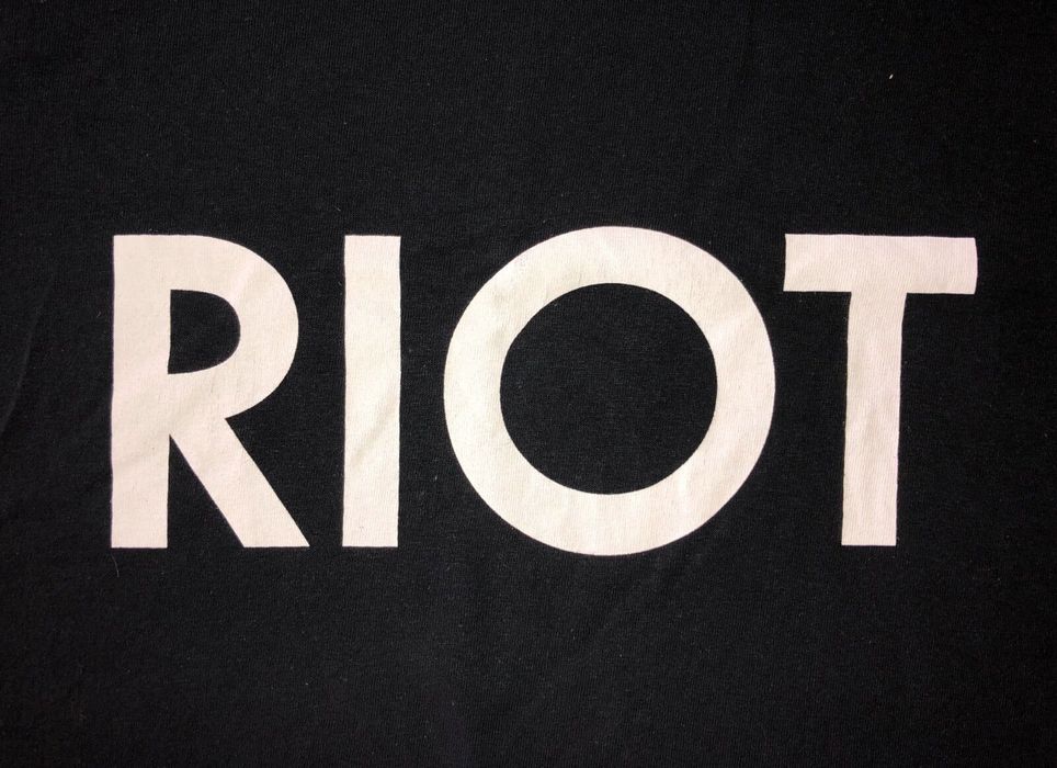 Vintage Always Sunny In Philadelphia RIOT T-Shirt | Grailed