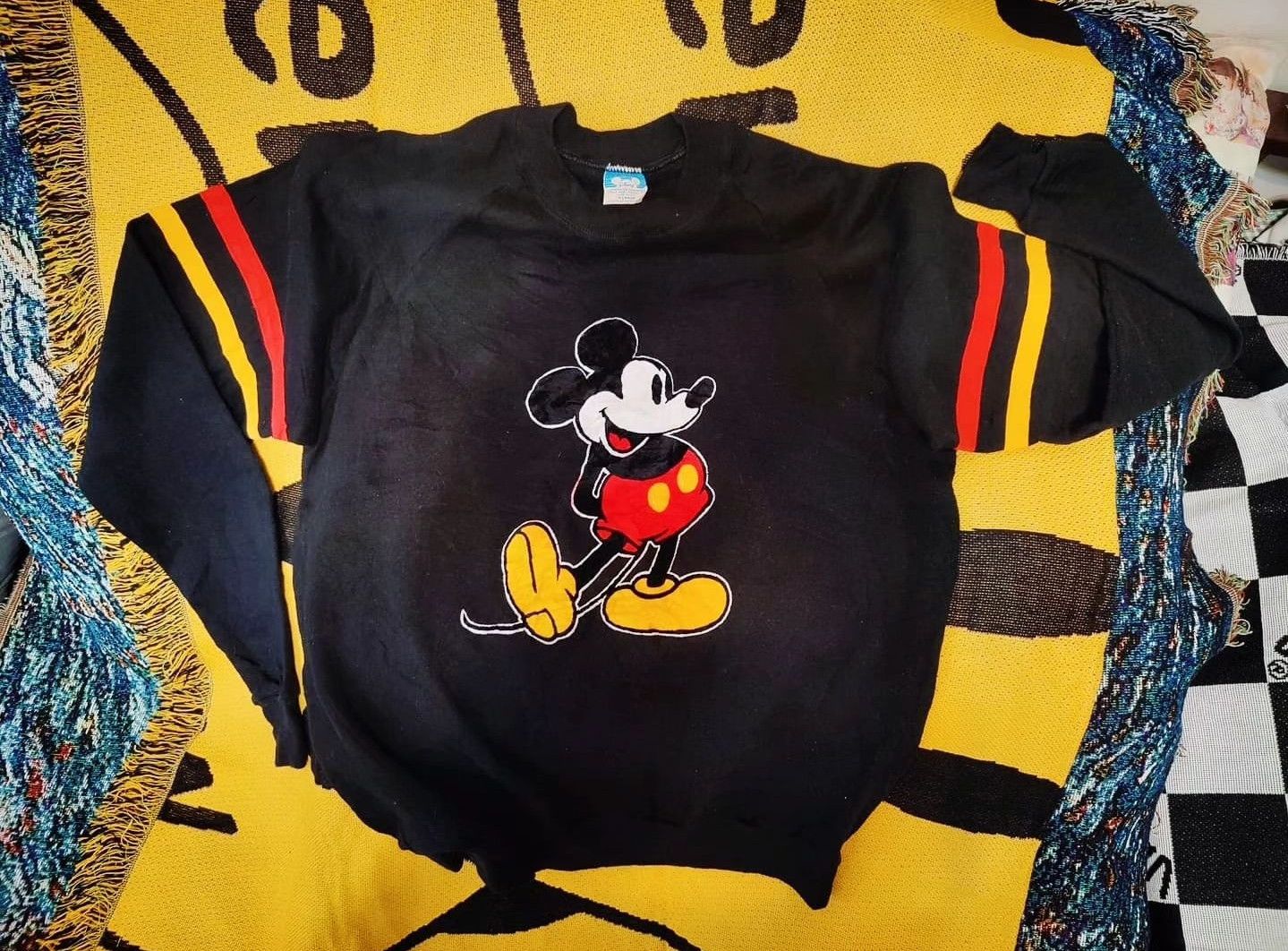 Disney × Mickey Mouse × Vintage Classic 80s Mickey Mouse Sweater | Grailed