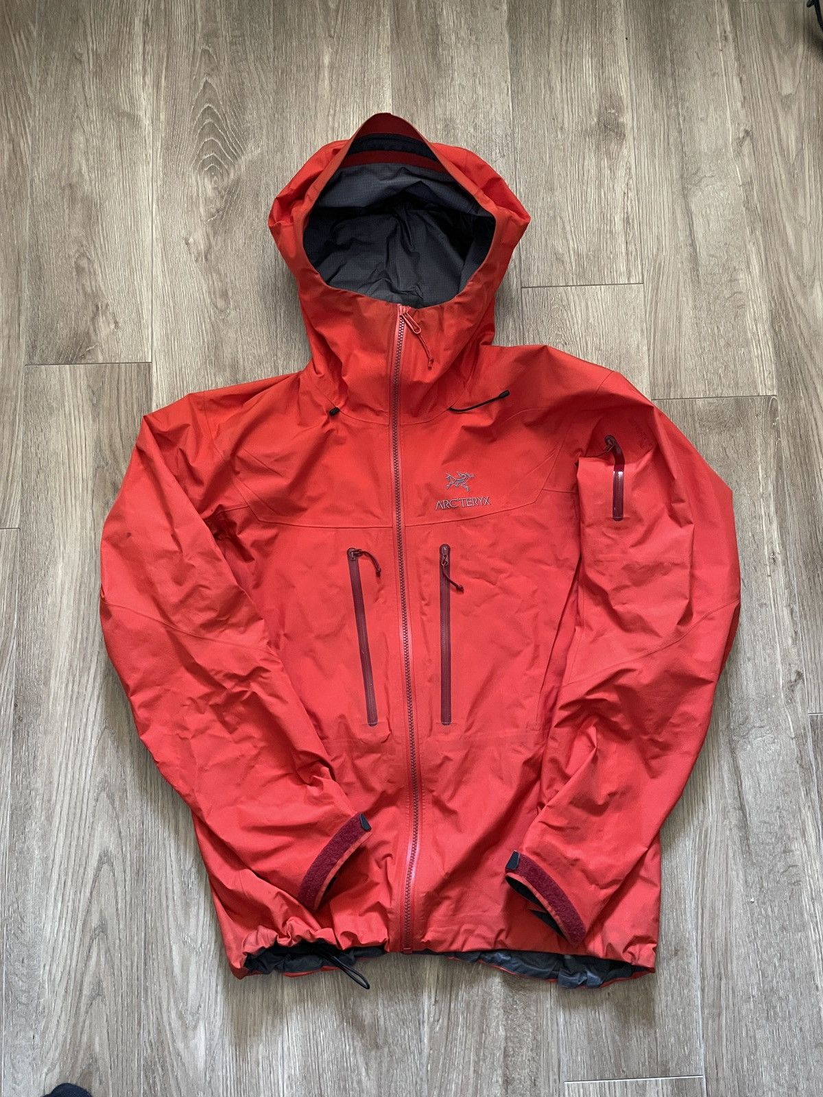 Arc'Teryx × Goretex Arcteryx Alpha SV GORE-TEX Jacket Mens Red | Grailed