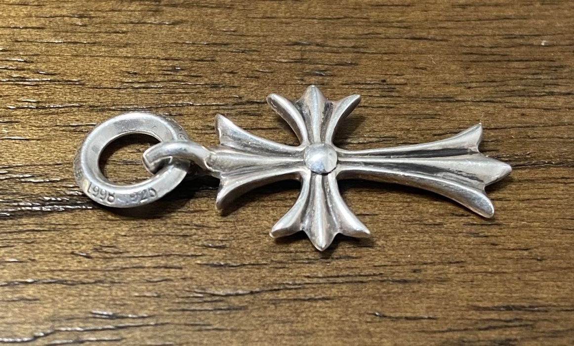 Chrome Hearts Tiny CH Cross Pendant | Grailed
