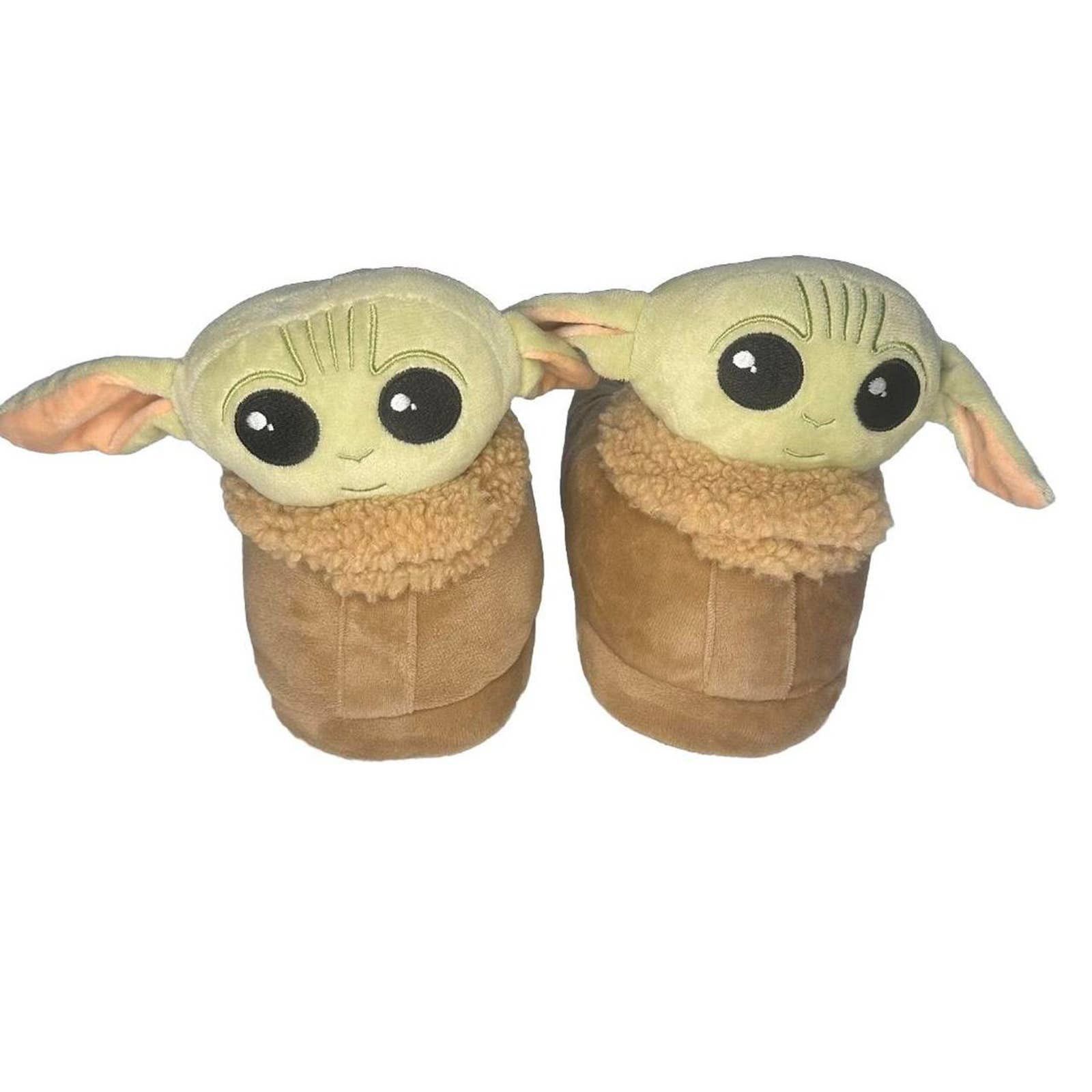 Star Wars Baby Yoda Grogu Star Wars American Eagle Outfitters Slippers ...