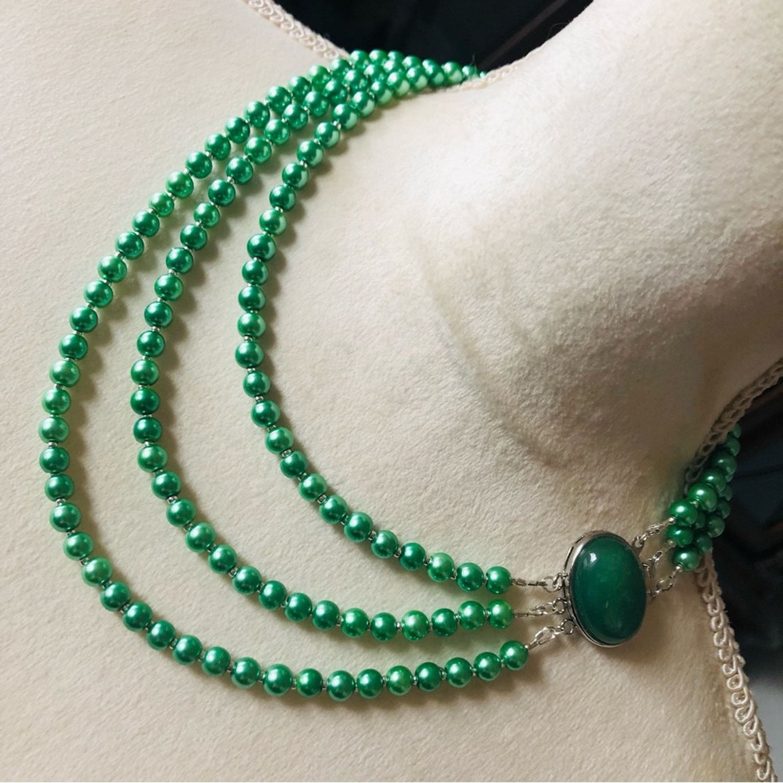 Handmade Handcrafted triple strand green pearl stone clasp necklace ...