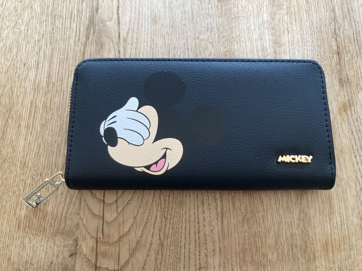 Disney × Mickey Mouse Mickey Mouse wallet | Grailed