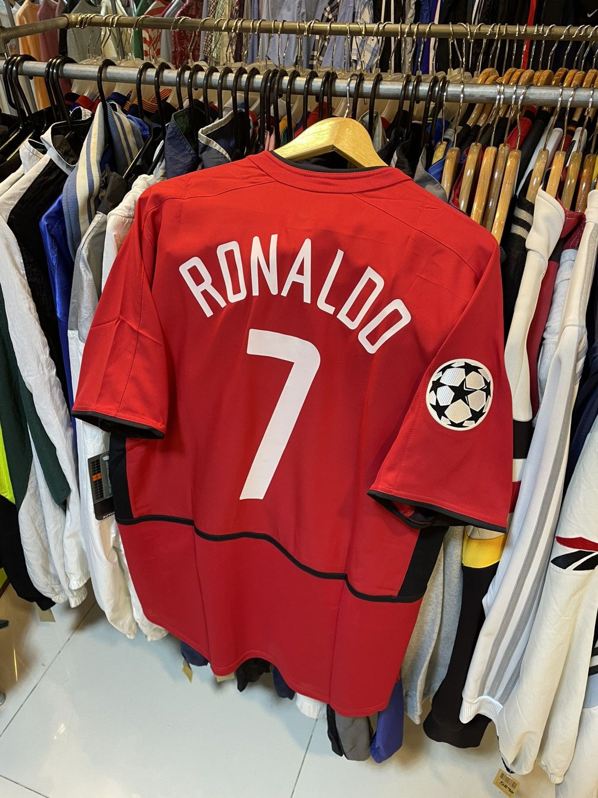 Nike Vintage 2003-2004 Manchester United UCL Home Kit CR7 | Grailed