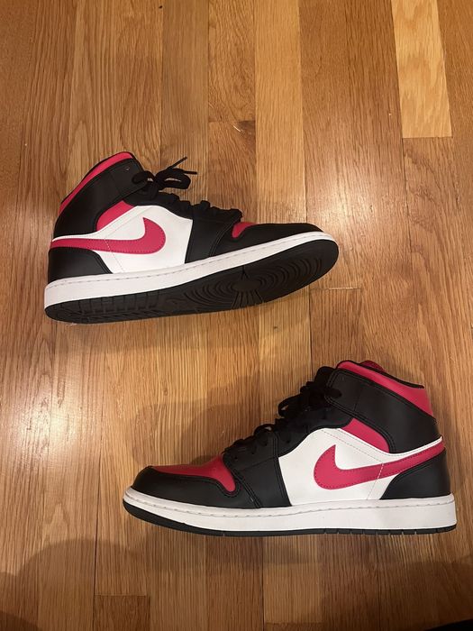 Nike Air Jordan 1 Mid New | Grailed