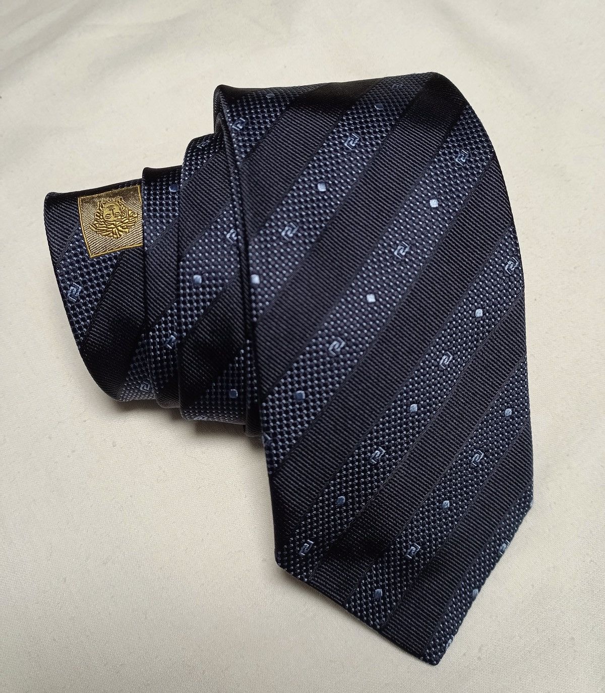 Gianni Versace × Rare × Versace VERSACE Blue Designer Medusa Logo Silk ...