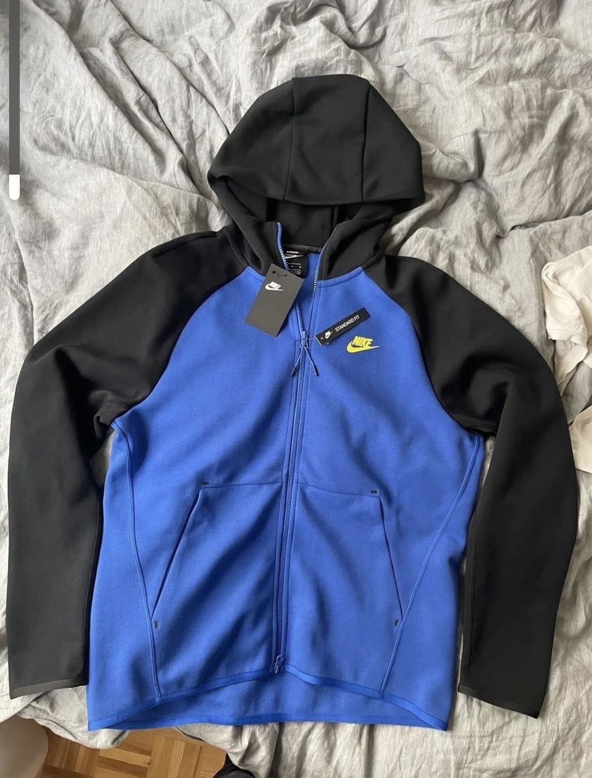 Nike rarest nike tech fleece royal blue yellow 2019 central cee | Grailed
