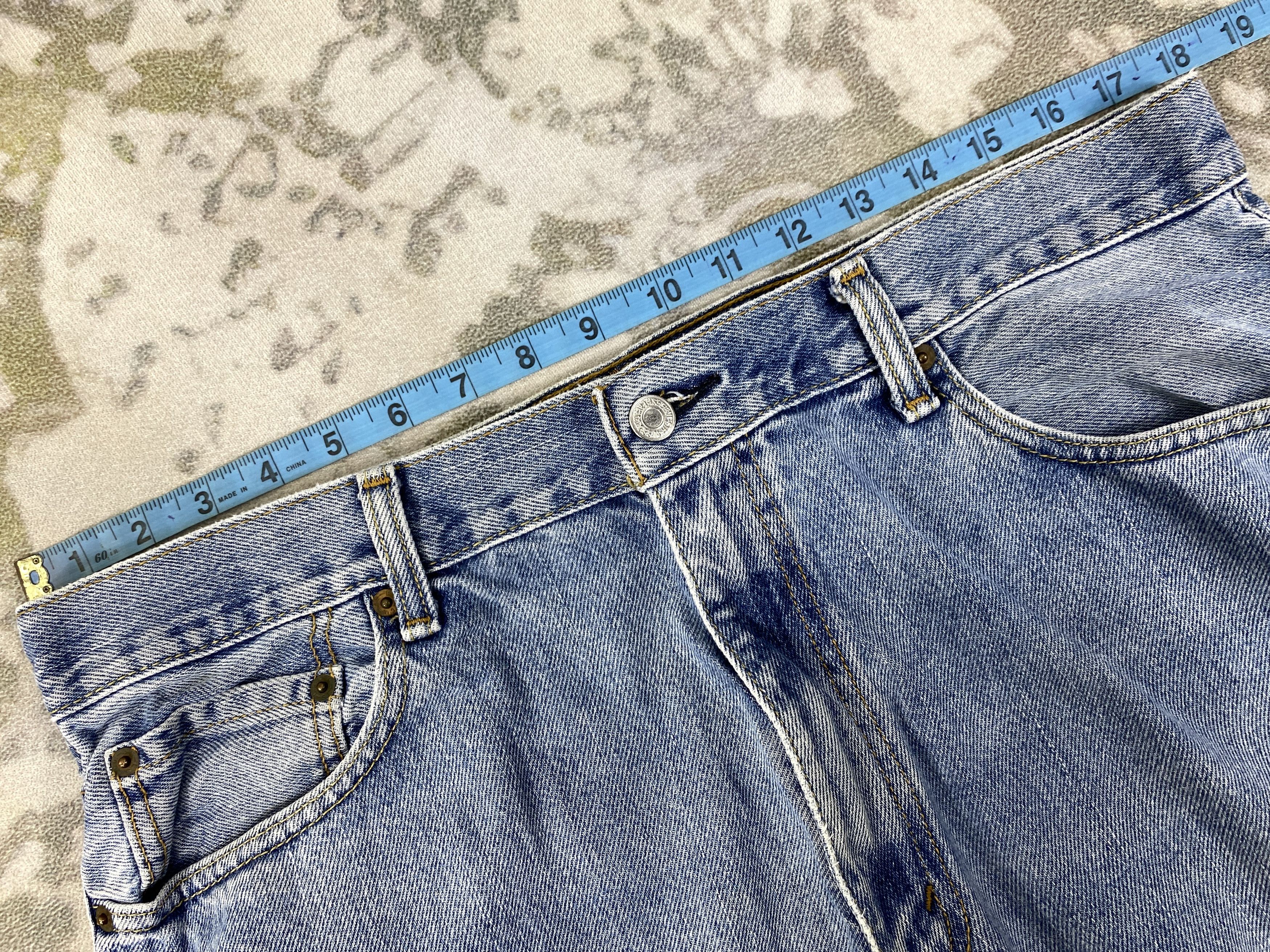 Japanese Brand Vintage Levi's 550 Relaxed Fit Light Wash Denim Jeans ...