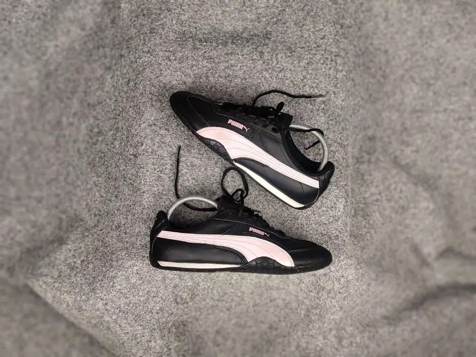 Vintage Vintage Puma Leather Black / Pink Hype Sneakers Y2K Style | Grailed