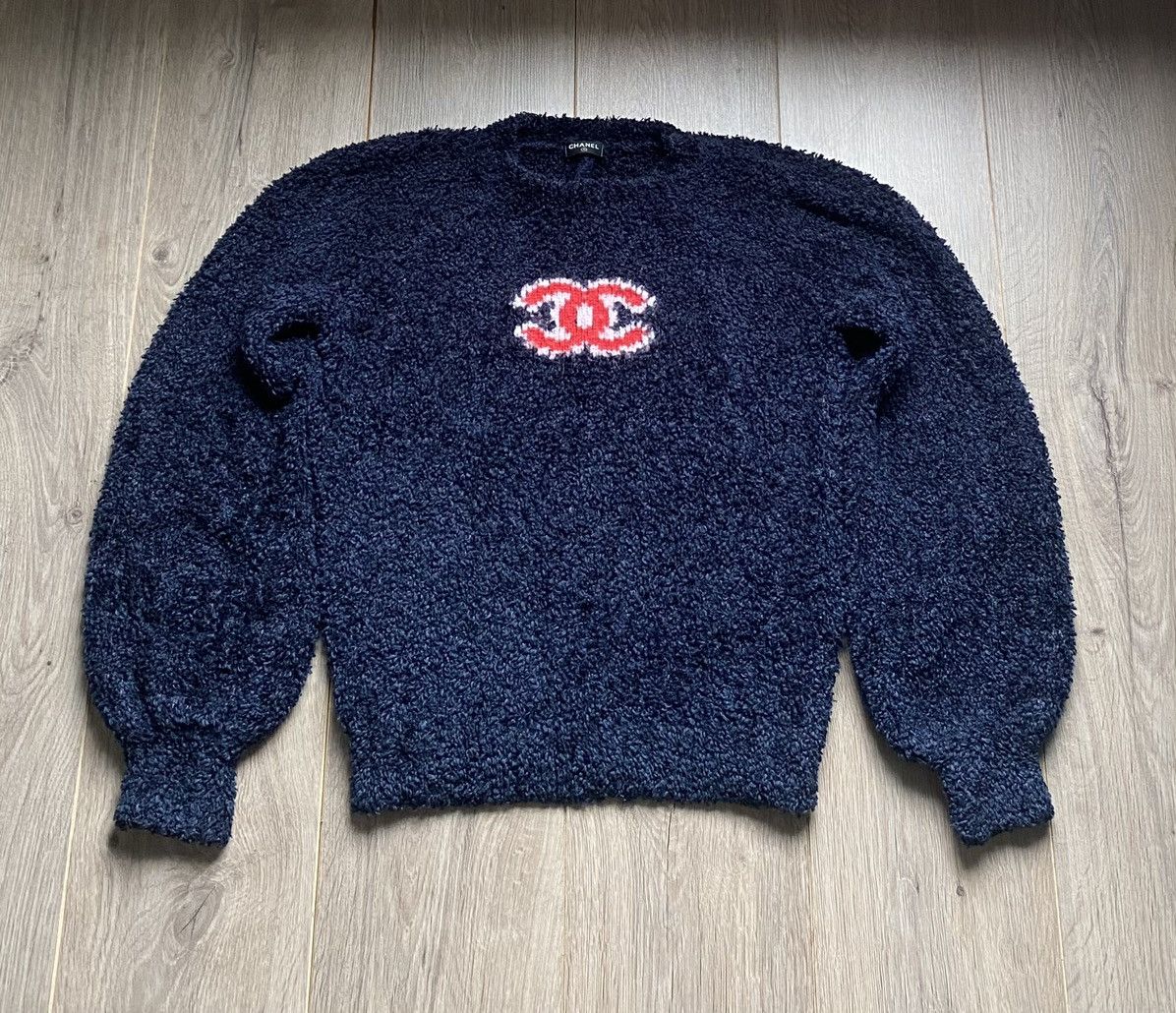 Chanel Chanel Wool Crazy Logo CC Teddy Sweater Chanel styl Boutique ...
