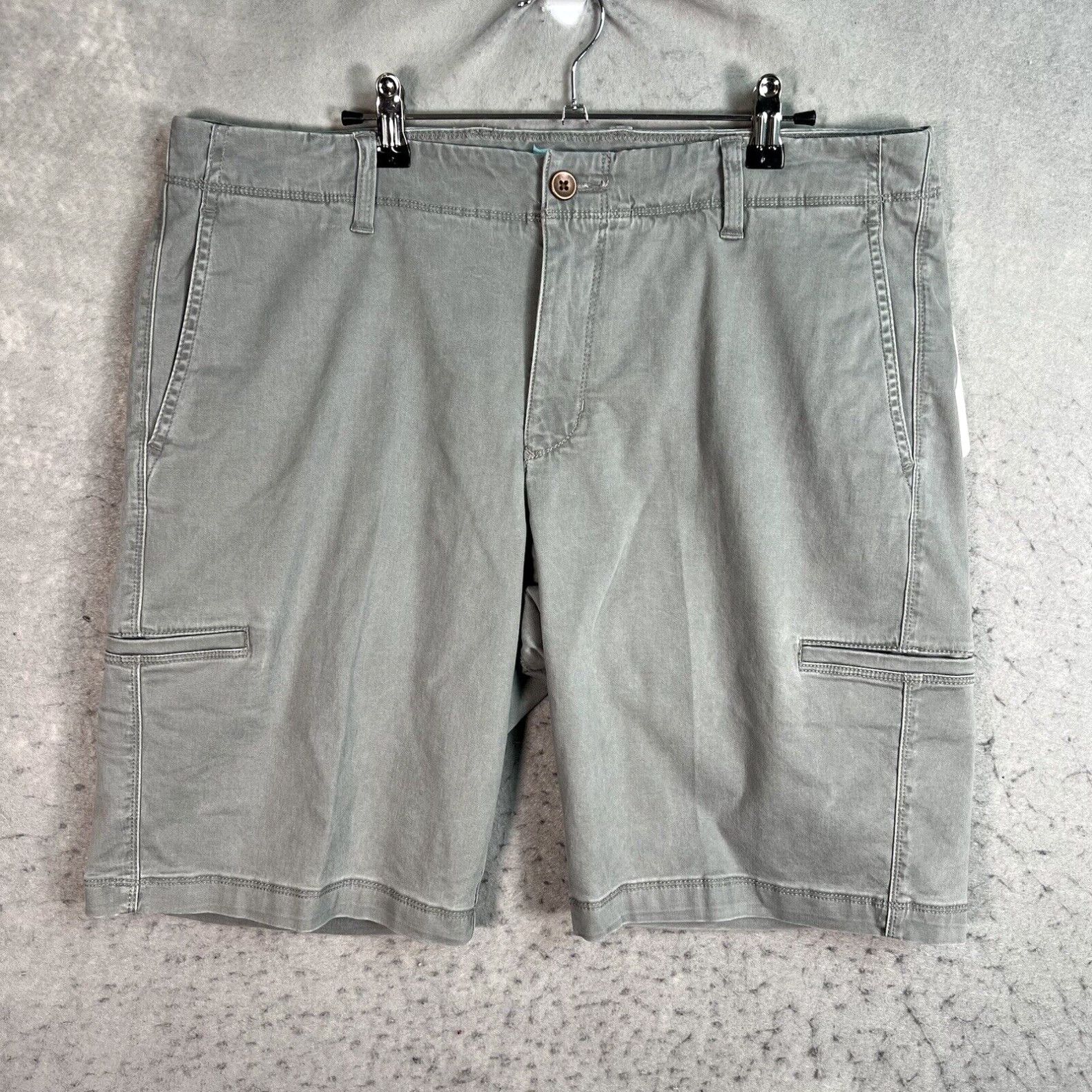 Tommy Bahama NWT! Tommy Bahama Boracay Cargo Shorts Adult 36 Bala Shark ...