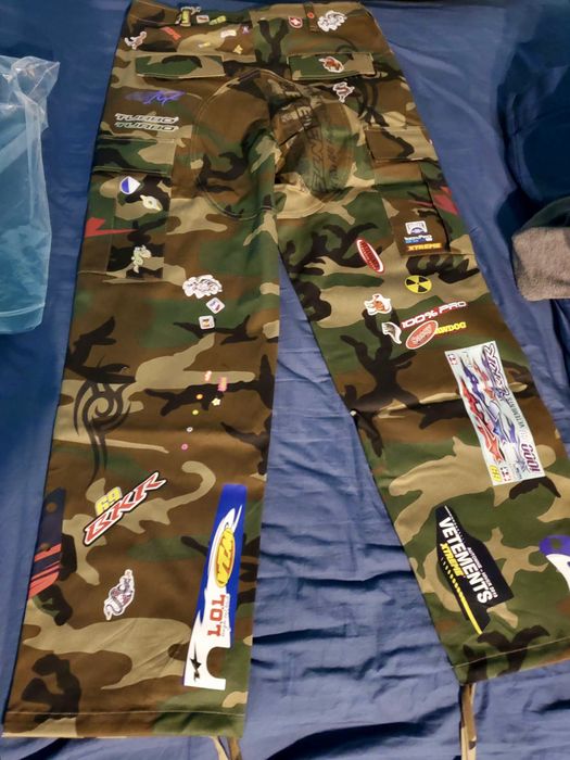Vetements Vetements Sticker Cargo Pants | Grailed