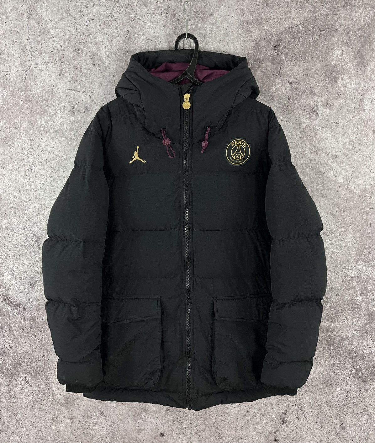 Jordan Brand × Soccer Jersey × Streetwear Jordan x PSG Puffer Parka ...