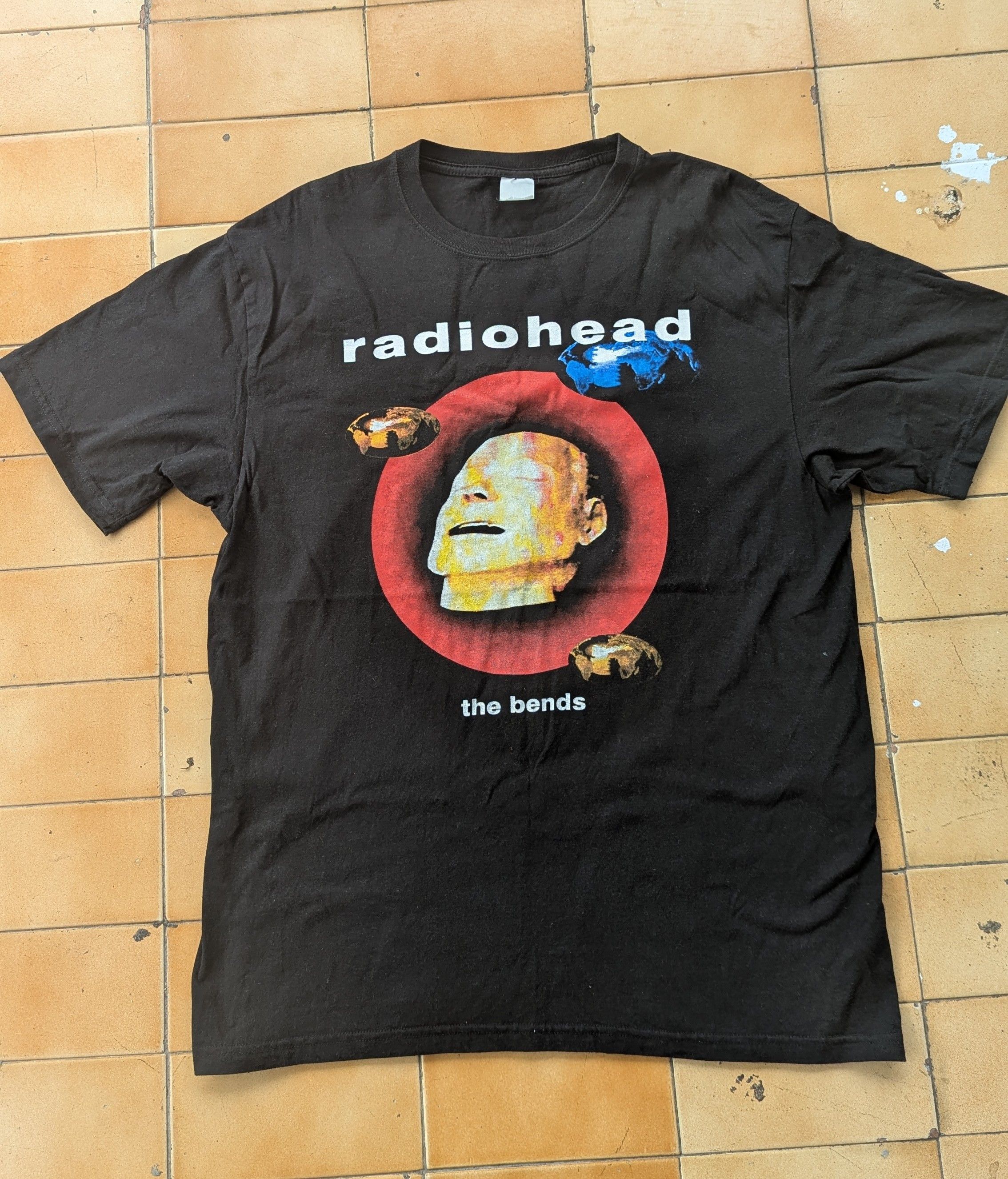 Band Tees × Good Music Merchandise × Rare RADIOHEAD THE BENDS TOUR ...