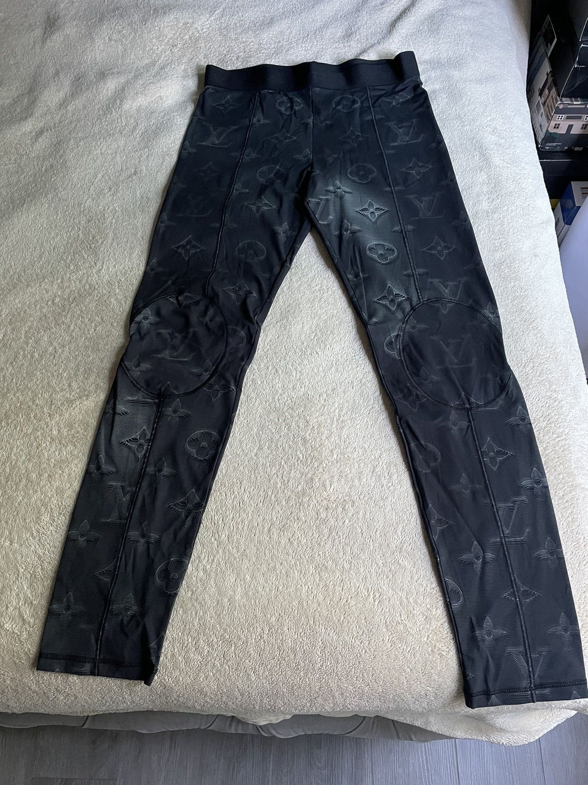 Louis Vuitton Louis Vuitton 2054 Technical Monogram Leggings | Grailed
