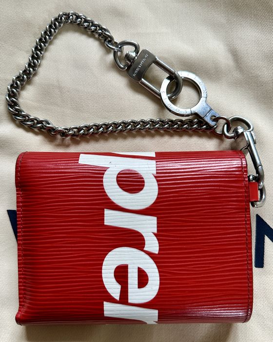 Supreme Louis Vuitton x Supreme Chain Wallet Epi Red | Grailed