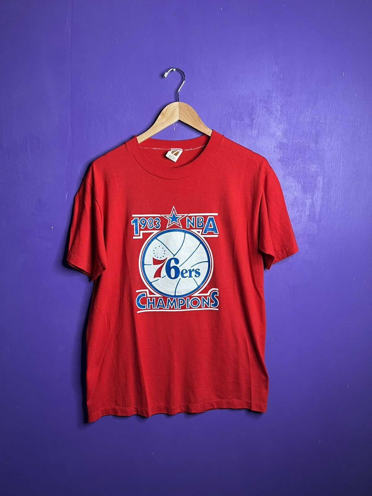 Logo 7 × NBA × Vintage Vintage 1983 Logo 76ers NBA champions t-shirt ...