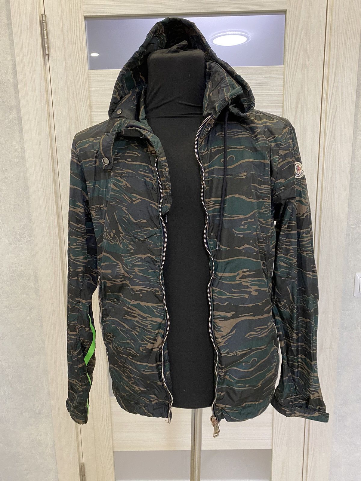 Moncler Moncler Cezanne Men Reflective Details Light Hooded Jacket ...