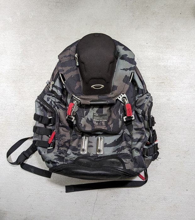 Oakley Oakley Backpack Kitchen Sink Camo Gray Black 34ml Nylon | Grailed