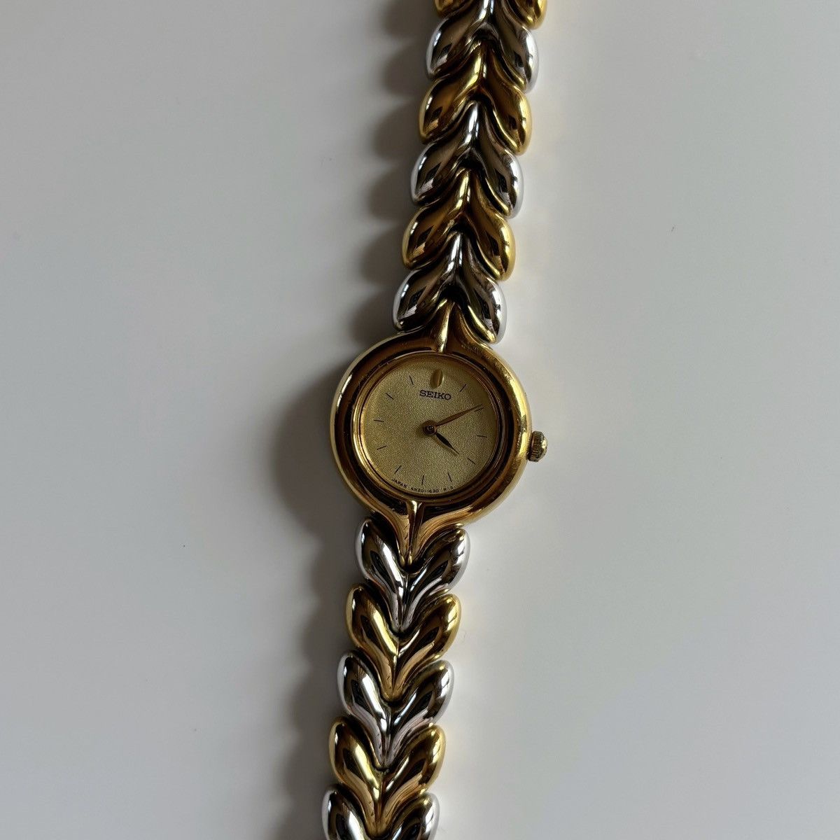 Vintage Seiko Two Tone Heart Chain Round Watch | Grailed