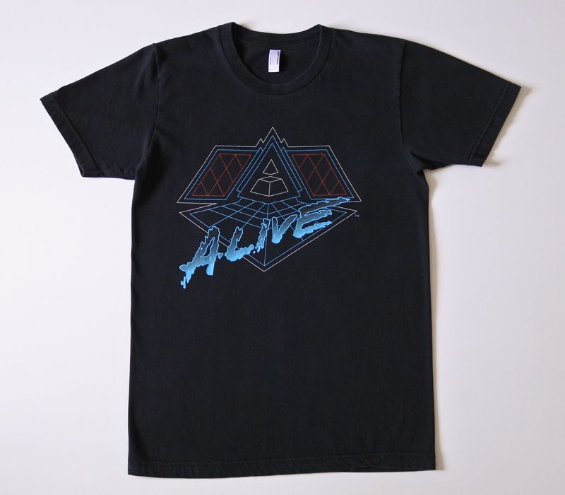 Vintage Rare Authentic Daft Punk Alive 2007 Tour Pyramid Logo Shirt ...