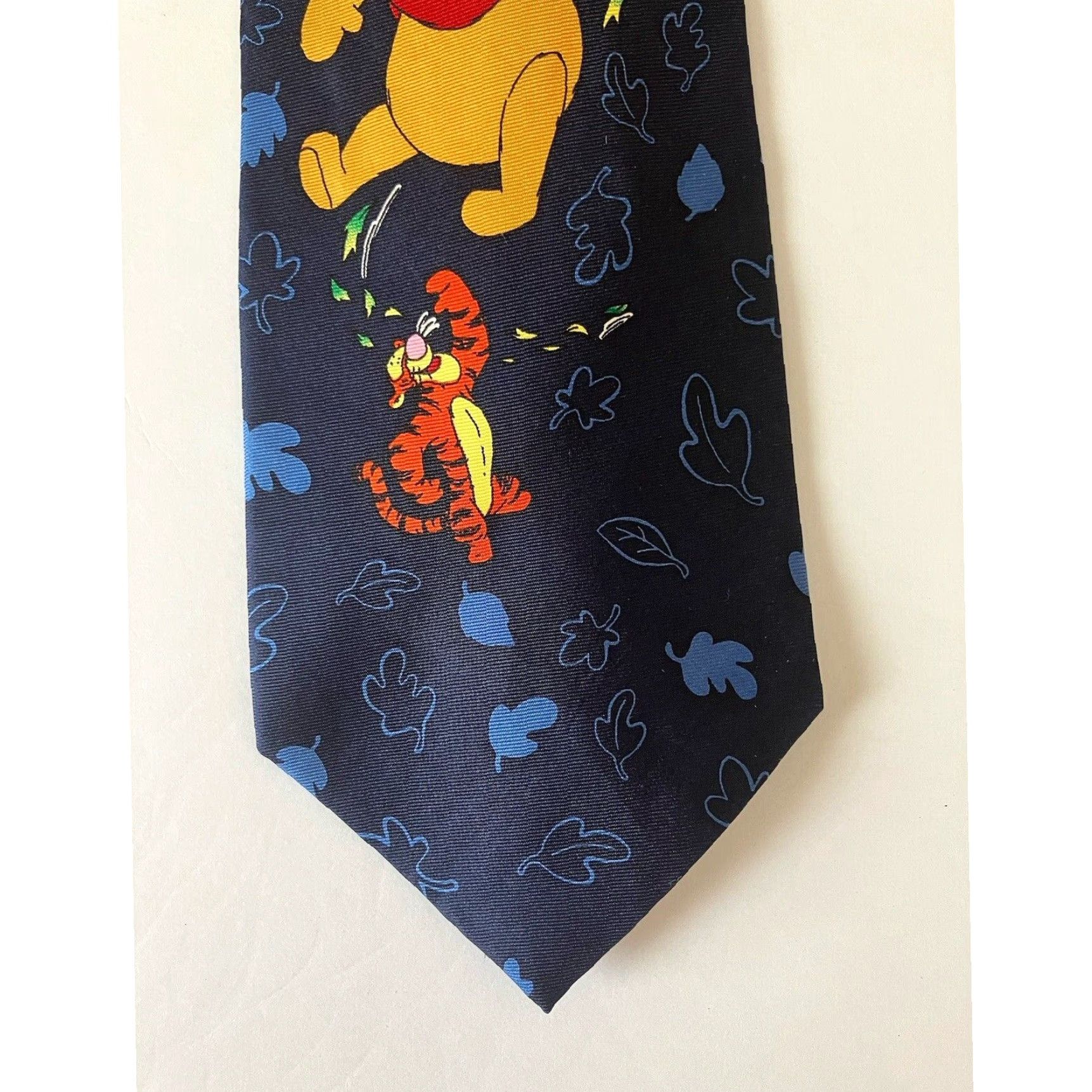 Disney Winnie the Pooh and Tigger Disney Character Falling Leaves ...