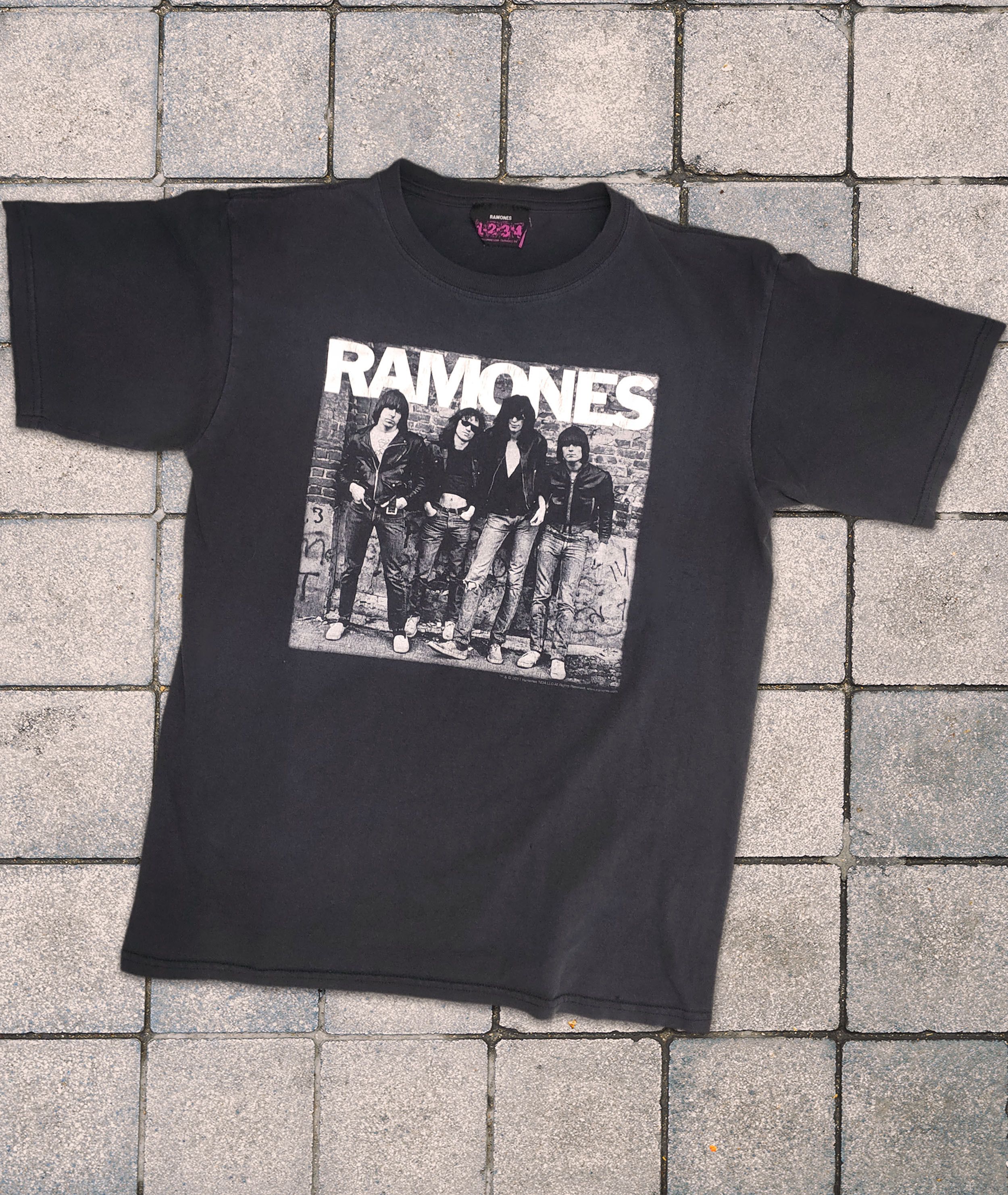 Band Tees 2011 Ramones by 1234 Ramones Band Tshirt | Grailed