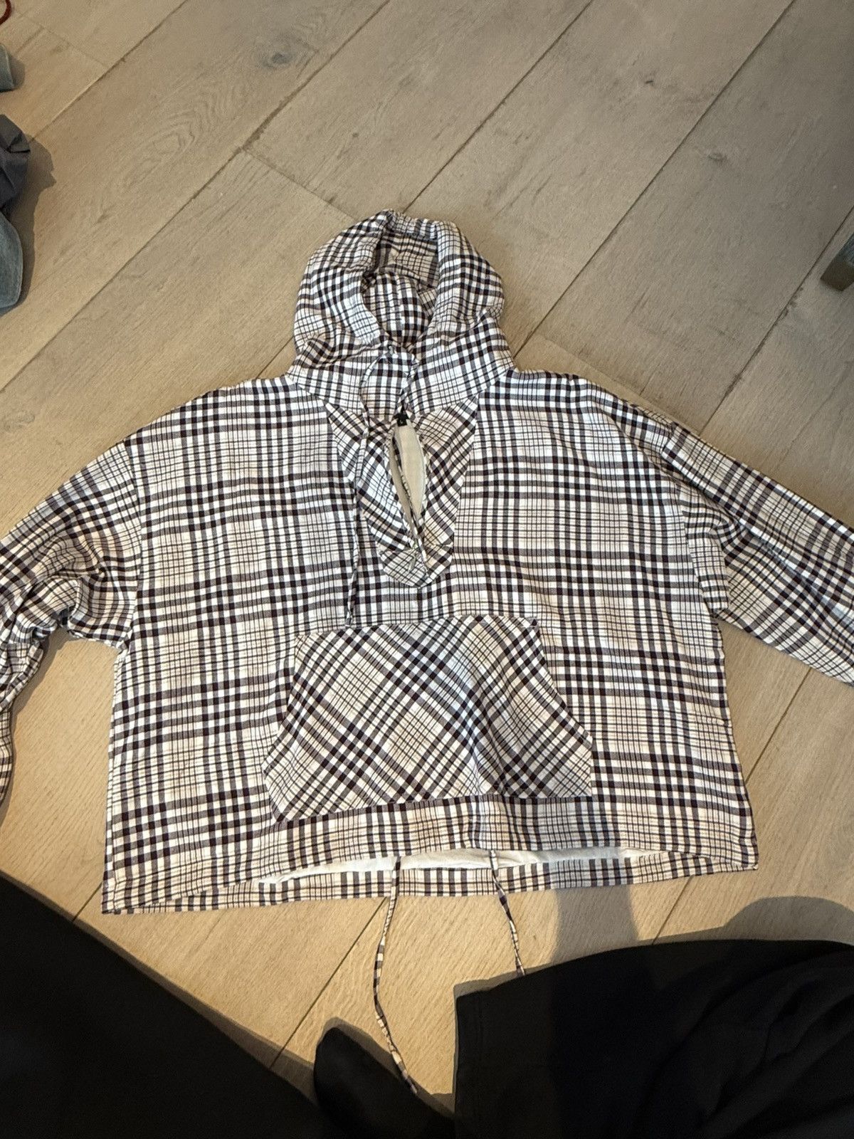 HIDDEN Hidden season jacket w hood and tightening strings at waist ...