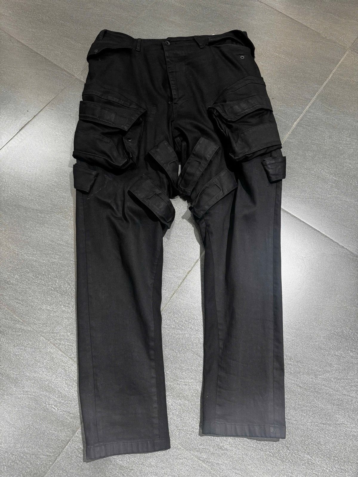 Julius Julius Gas Mask Cargo Pants Black | Grailed
