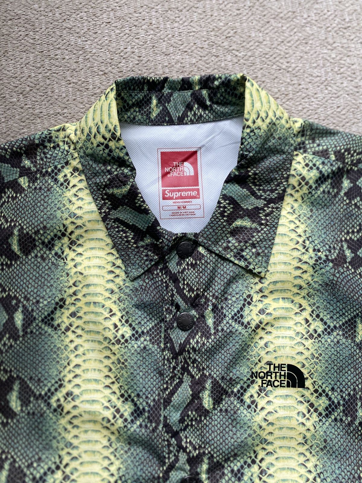 Supreme × The North Face Supreme The Northface Taped seam Snake Coach ...