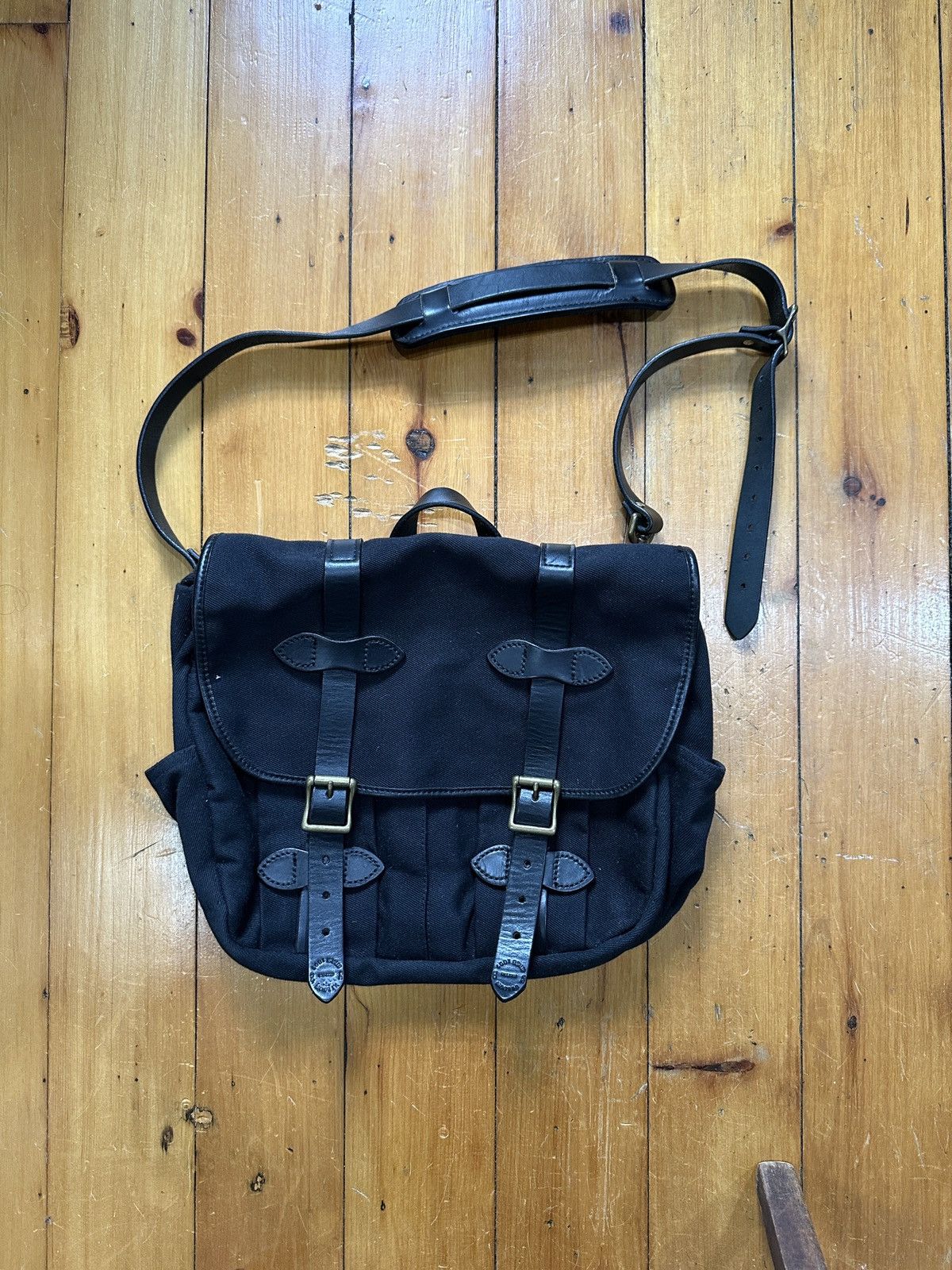 Filson Filson Medium Field Bag | Grailed