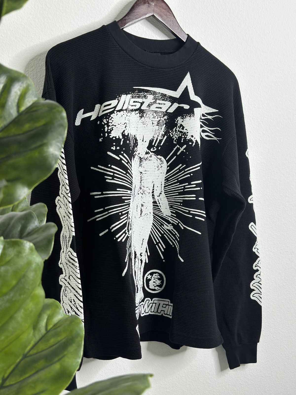 HELLSTAR Hellstar Studios Victory Thermal Black | Grailed