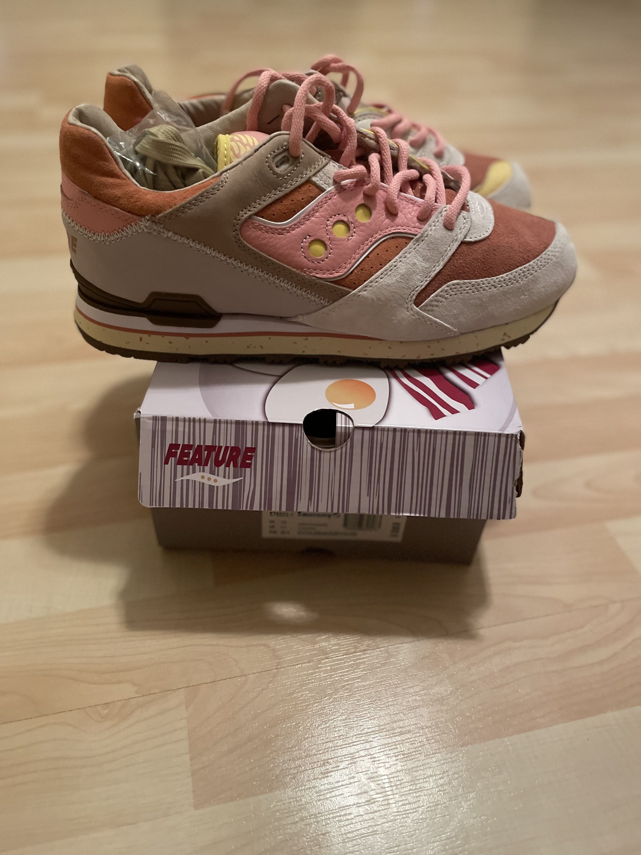 Saucony Saucony Feature Courageous Bacon & Eggs | Grailed