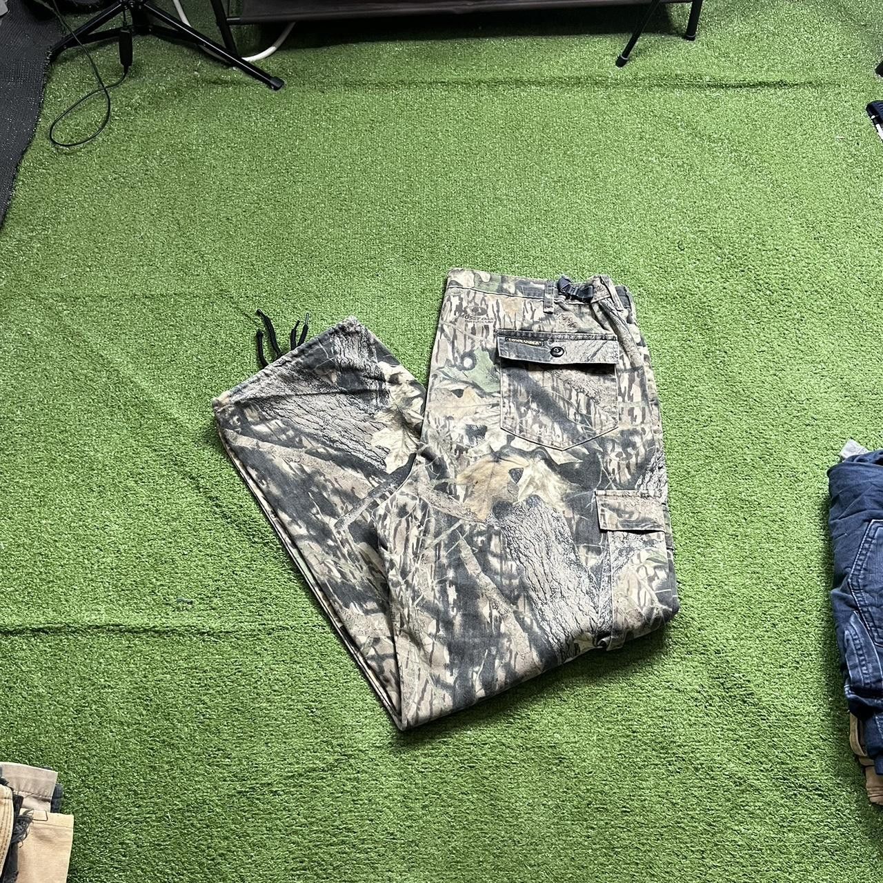 Vintage vintage real tree mossy oak camo baggy fit cargo pants | Grailed