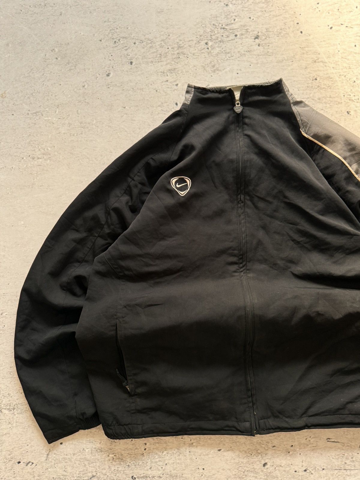 Nike NIKE VINTAGE BASIC LOGO OVERSIZE NYLON GORPCORE LIGHT JACKET | Grailed