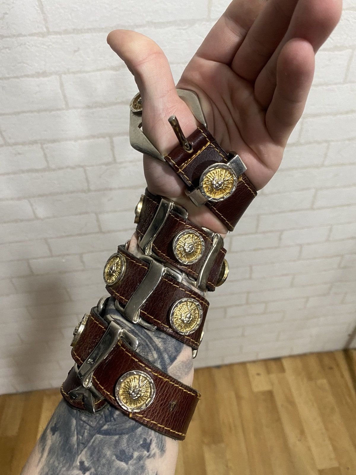 Archival Clothing × Avant Garde × Versace 1990s MEDUSA LOGO VERSACE ...