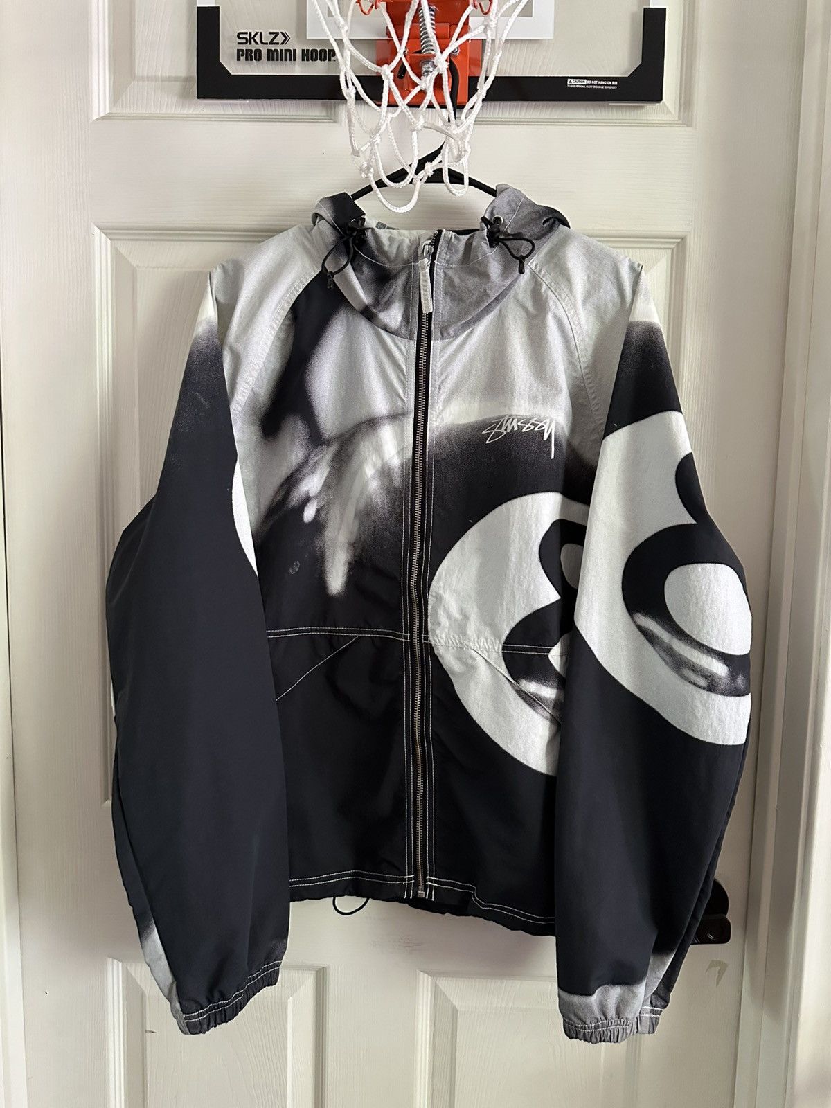 Stussy Stussy 8 Ball Beach Shell Jacket ‘Grayscale’ | Grailed