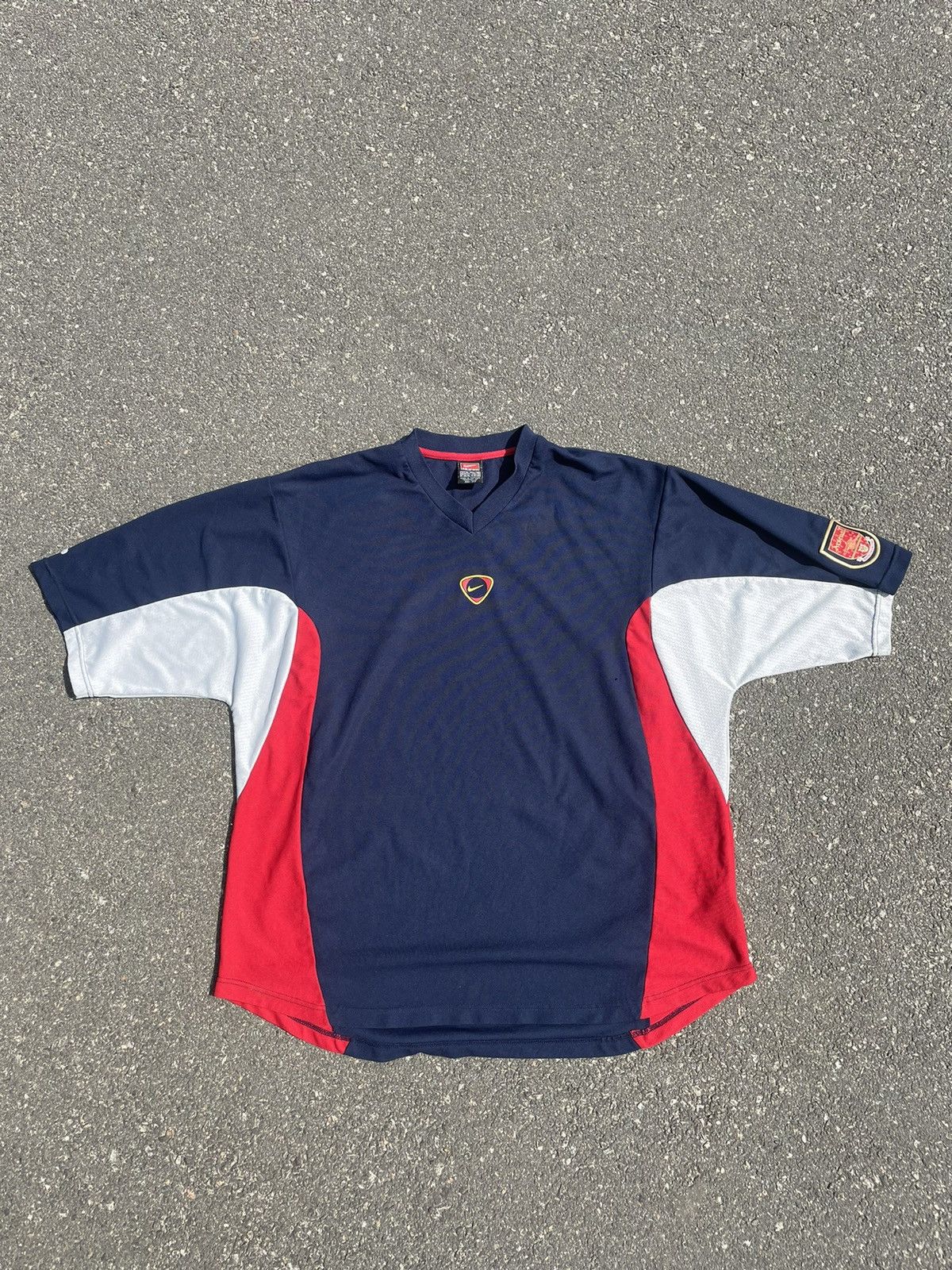 Nike 2000/01 Vintage Nike Arsenal Training Jersey Blockcore | Grailed