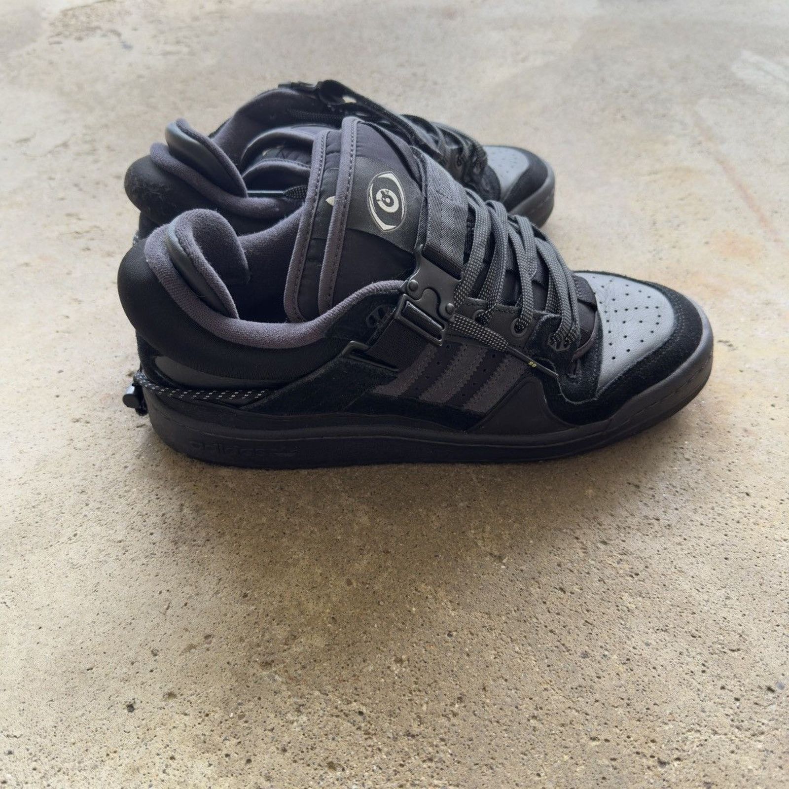 Adidas × Streetwear BAD BUNNY ADIDAS FORUM LOW BLACK BACK TO SCHOOL ...