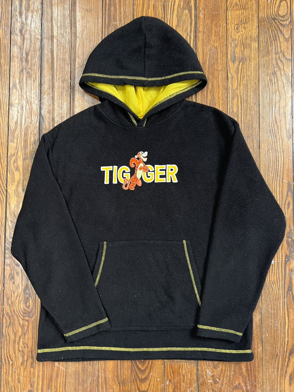 Disney × Vintage Vintage Winnie The Pooh Tigger Fleece Hoodie ...