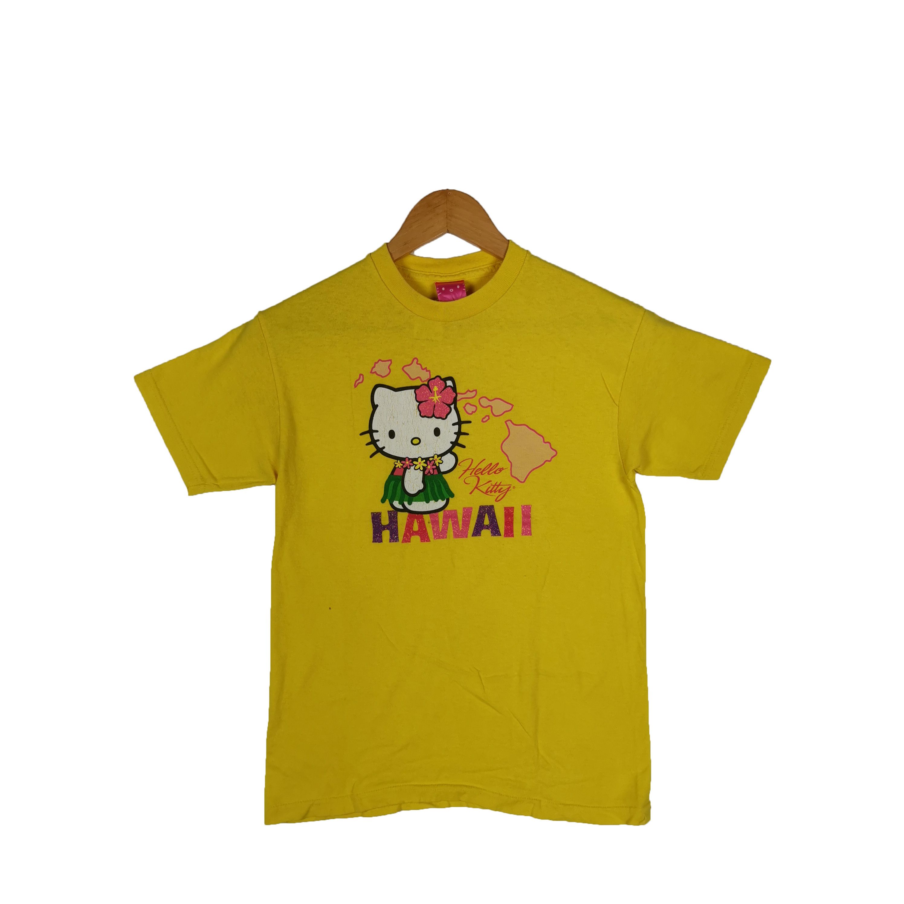 Japanese Brand Vintage 90s Hello Kitty T-Shirt Japanese Cartoon Hawaii ...