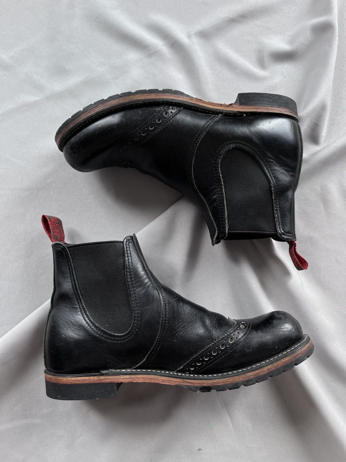 Red Wing Red Wing Rancher Brogue Chelsea Boots | Grailed